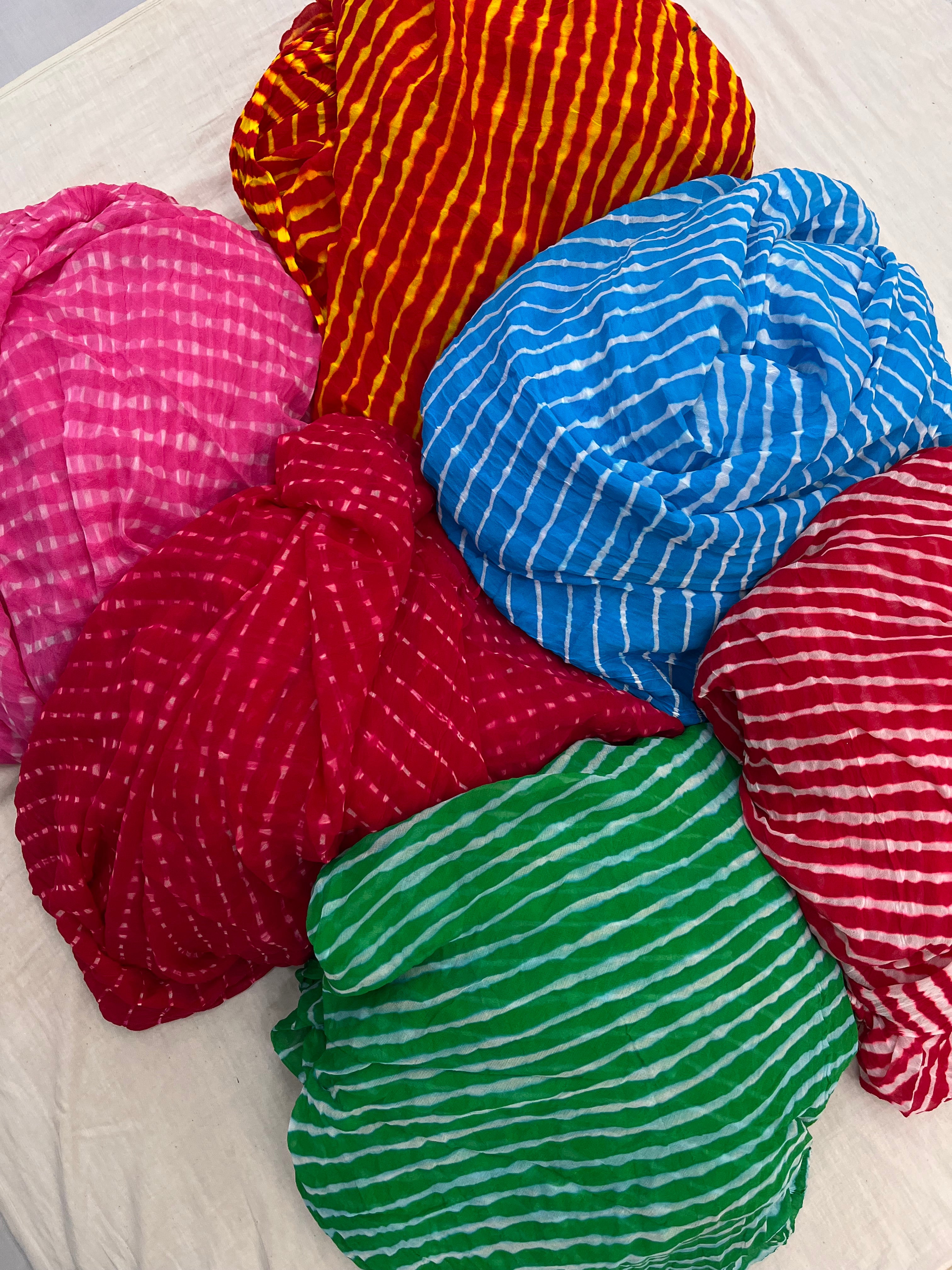 Lehriya & Mothda Lehriya Sarees – The Loom Store